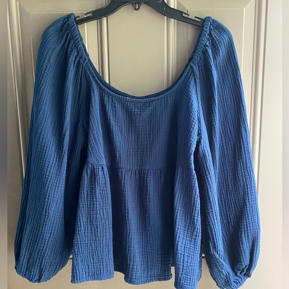 Universal Thread | Tops | Universal Thread Brand Blouse Size M | Poshmark